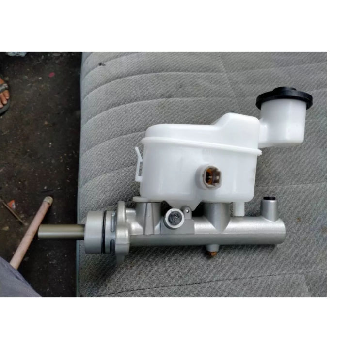 TOYOTA INNOVA / FORTUNER / HILUX MANUAL TRANSMISSION 13/16"BRAKE MASTER ...