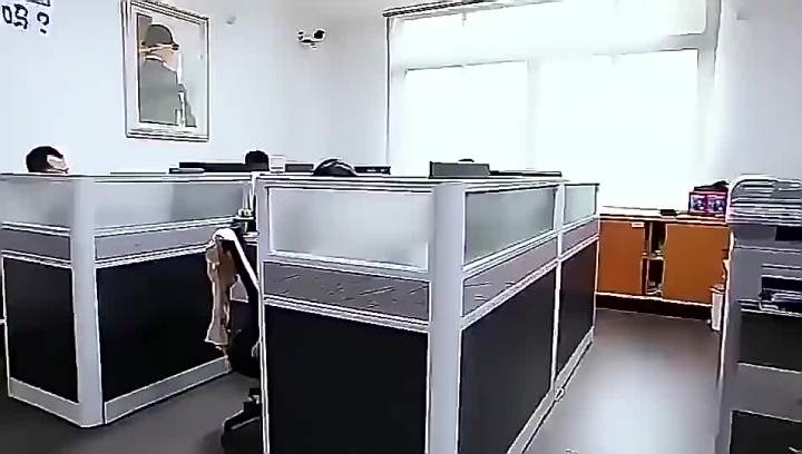 เสื้อผ้าสตรี Zhiqing เสื้อเชิ้ตคอปกตั้งแขนบานสีขาวเรียบหรูสำหรับผู้หญิง ...