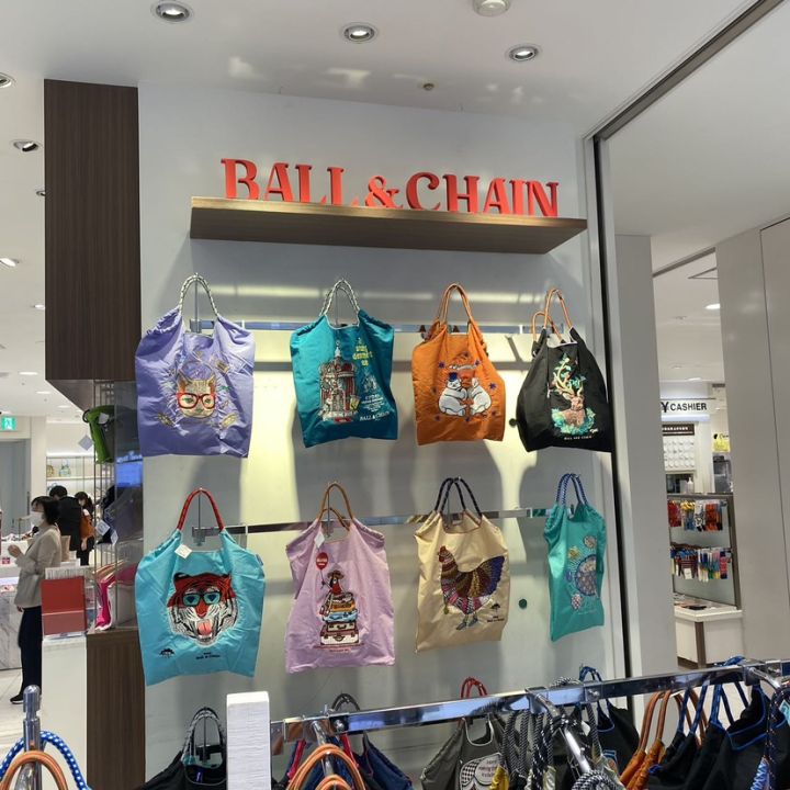 Ball chain Japanese shopping mall purchasing goddess with the same ...