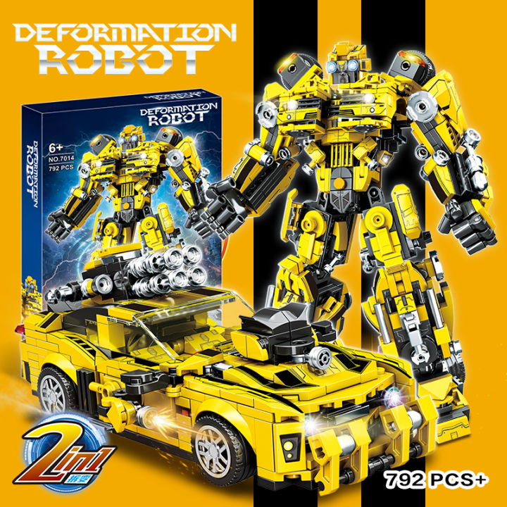 Boys assemble China Lego bricks, giant bumblebee pillars, autobots ...