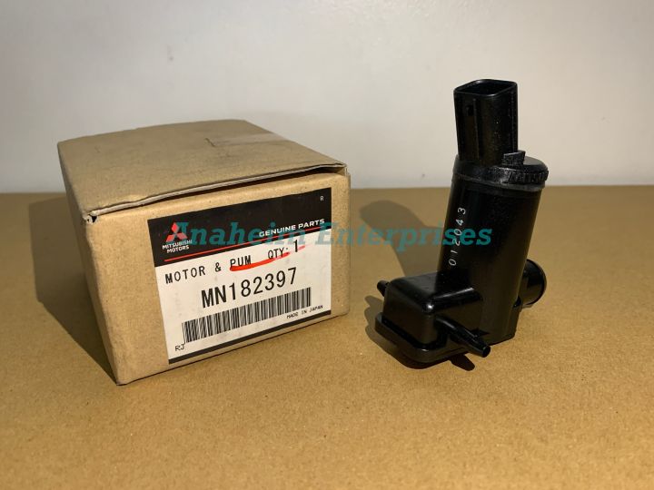 Mitsubishi Montero 2008 - 2018 Windshield Washer Motor (black coupler ...