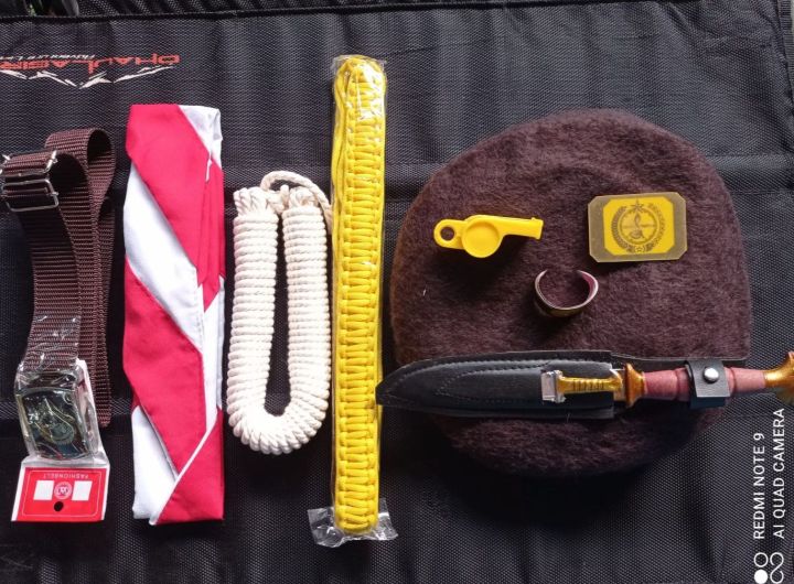 Paket atribut pramuka SMA Penegak putra putri murah lengkap 9 barang ...