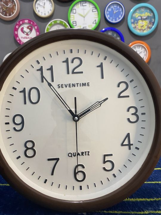 jam dinding jumbo 32cm bulat angka timbul | Lazada Indonesia