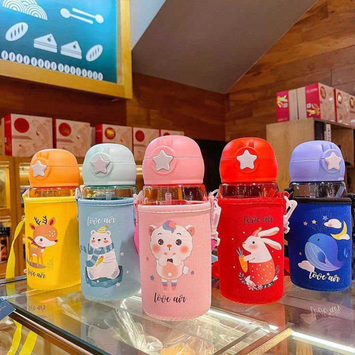 Bình nước cho bé đi học có ống hút tặng kèm túi đeo dễ thương dung tích 520 Ml- Mẫu ngôi sao ...