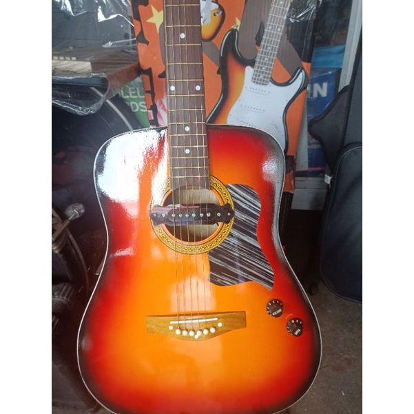 COD Acoustic electric guitar with pick up can plug at speaker mall ...