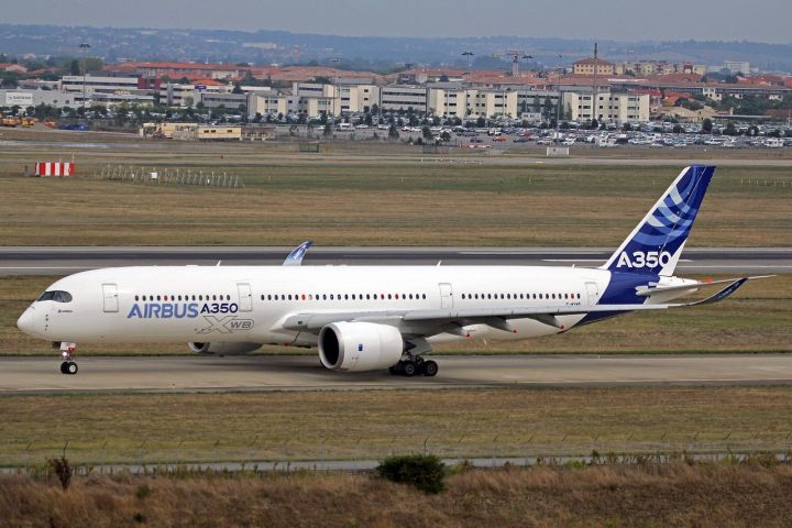 1:400 Airbus A350 paper model Handmade Airbus Prototype Cathay Pacific ...