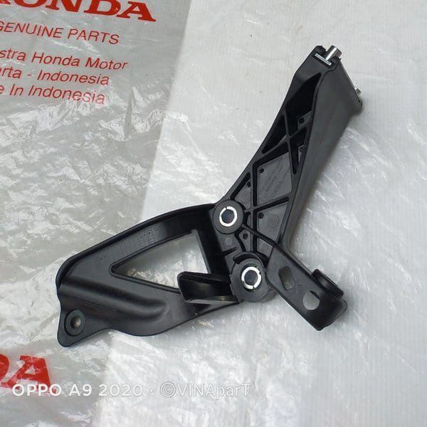 Stay front dudukan panel tameng depan scoopy esp new 2021 K2F 64223-K2F ...