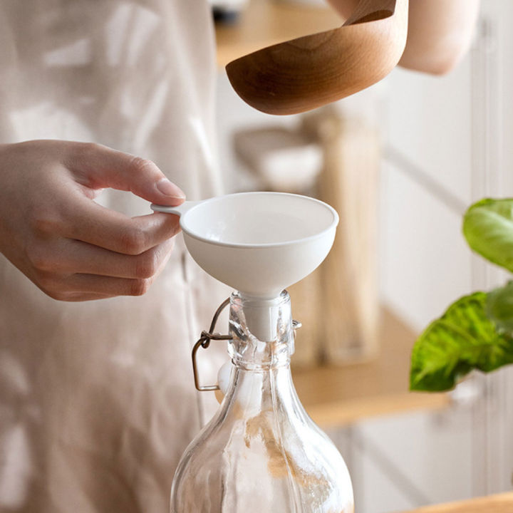 Portable Kitchen Funnel Splashproof Non-stick Oil Creative Multi ...