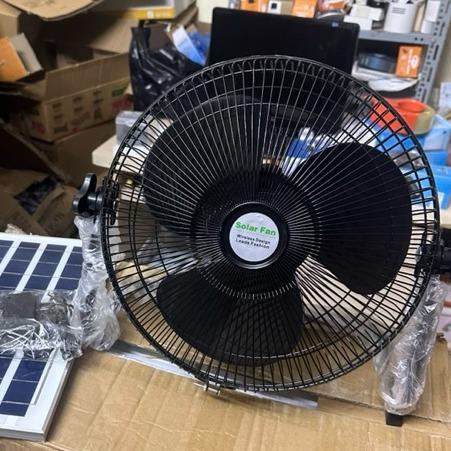 QUẠT BÀN NĂNG LƯỢNG MẶT TRỜI– QUẠT TÍCH ĐIỆN | Lazada.vn