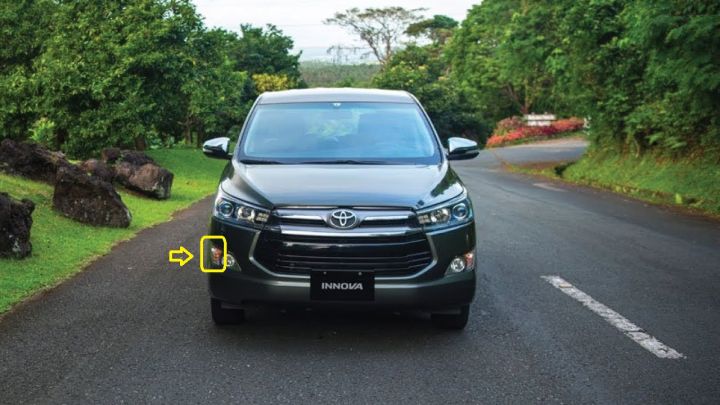 Toyota Turn Signal Lamp Light Right Passenger Side for Innova Gen 2 ...