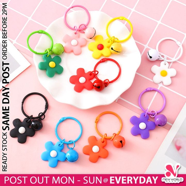 𝗗𝗥𝗔𝗪 𝗔𝗧𝗧𝗘𝗡𝗧𝗜𝗢𝗡 》Ins Flower Keychain With Bell Cute Key Charm Mini Key ...