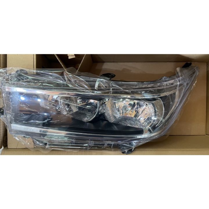 Toyota Innova 2016-2018 Headlight | Lazada PH