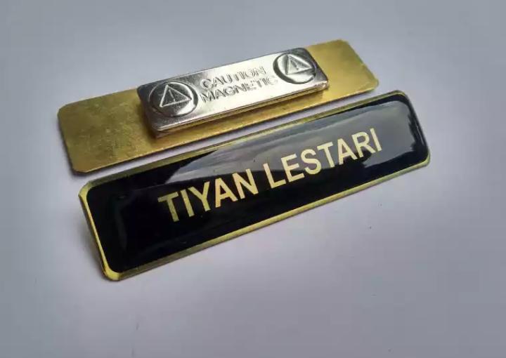 PAPAN NAMA KUNINGAN MAGNET/NAMA DADA MAGNET/NAMETAG RESIN/PIN | Lazada ...