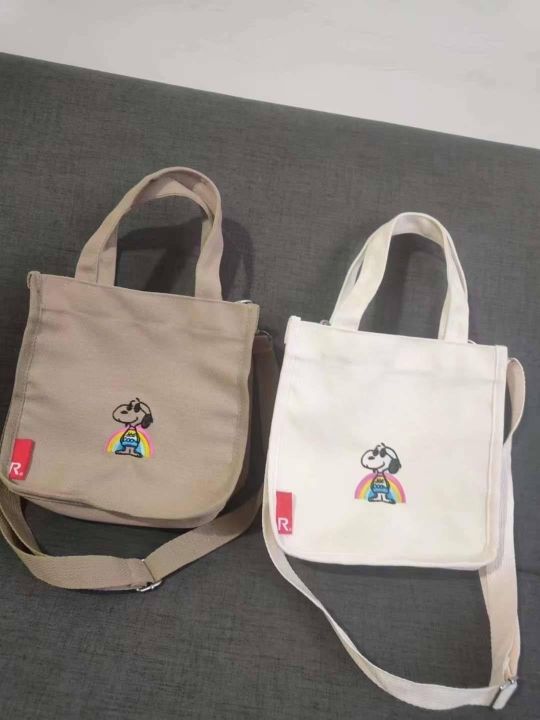 กระเป๋าผ้าสะพายข้าง Snoopy Peanuts แบรนด์ Rootote จากญี่ปุ่น สายสามารถถอดออกได้ เนื้อผ้าแคนวาส ...