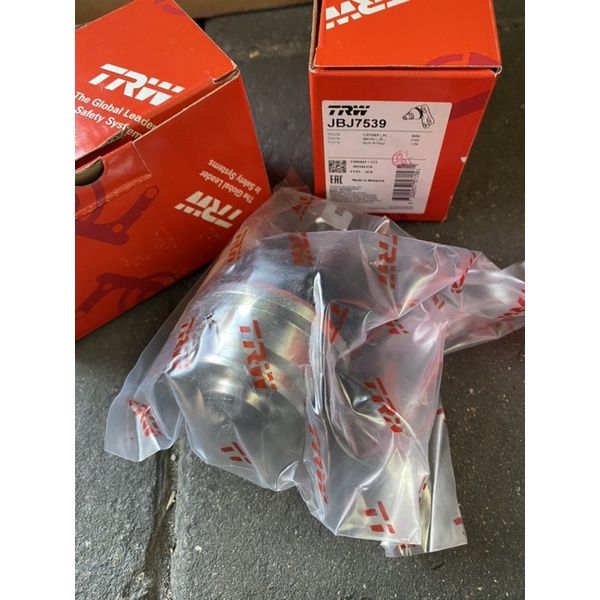 ลูกหมากปีกนกบนToyota innova ใช้ได้กับรุ่น 2wd 4wd prerunner ปี2006-2014 ...