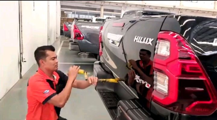 ล็อค ยางอะไหล่ รถยนต์ นิวล็อค NEW LOCK PREMIUM BY LOCK TECH สำหรับ TOYOTA REVO VIGO FORTUNER ...