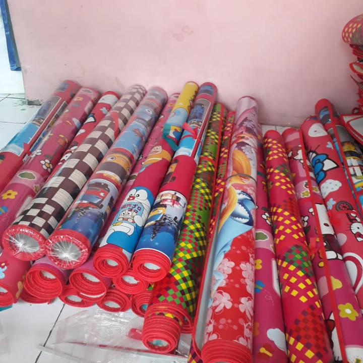 Karpet Spon Karakter 135X120 / Karpet Lantai Motif Karakter / RANDOM ...