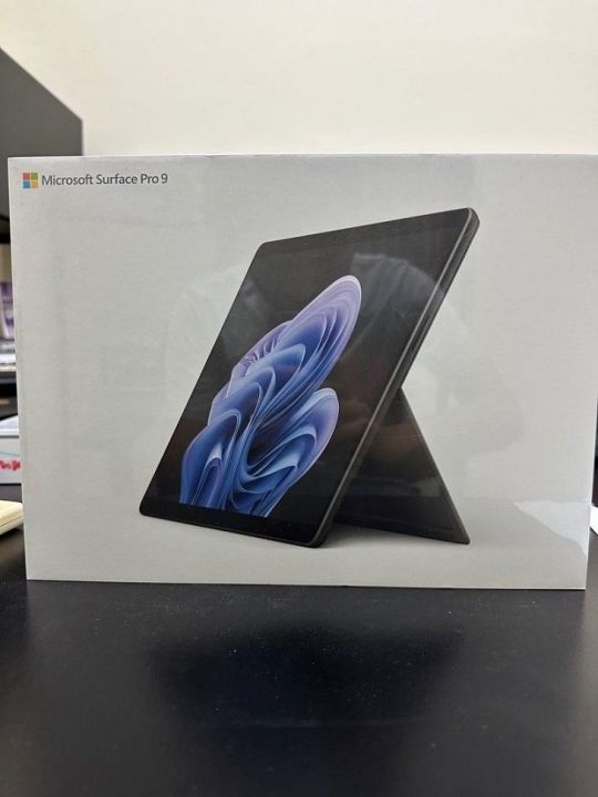 Microsoft Surface Pro 9, Intel Core i7, 512GB SSD, 16GB RAM | Lazada