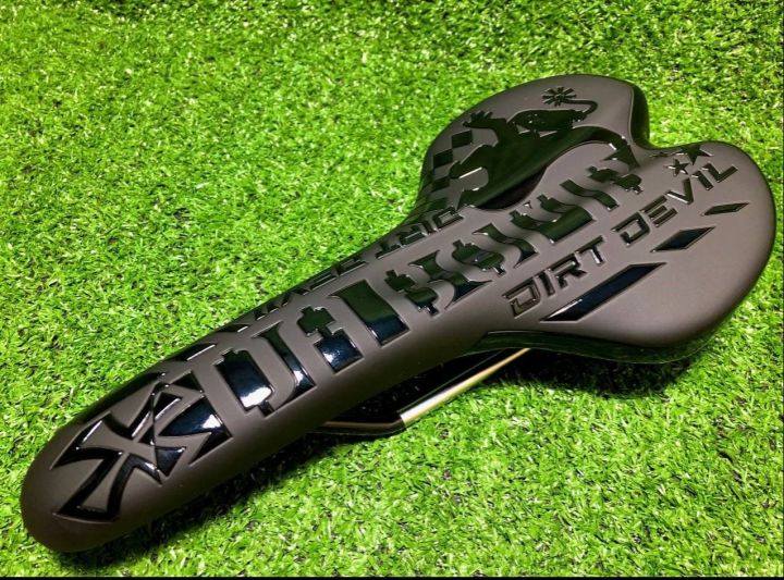 Da Bomb DIRT DEVIL Saddle (100% original) | Lazada PH