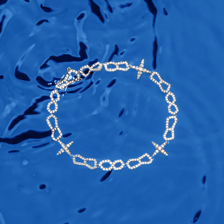 APM Monaco openwork star silver bracelet female personality hip-hop ... APM Monaco openwork star silver bracelet female personality hip-hop ...