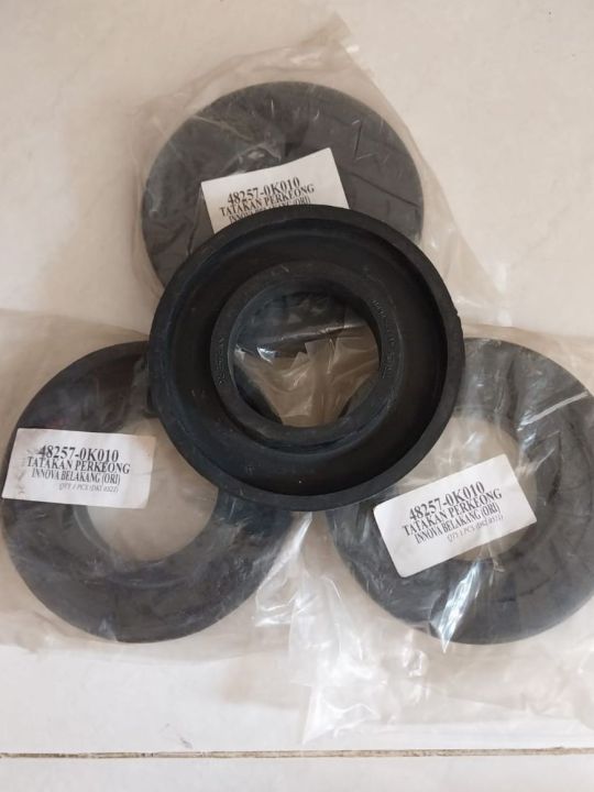 Karet Tatakan Dudukan perkeong Belakang Inova toyota Inova original all ...