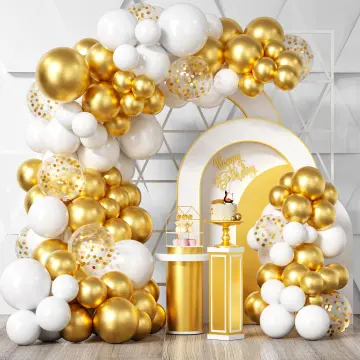 Elegant Gold Birthday Party Theme Ideas