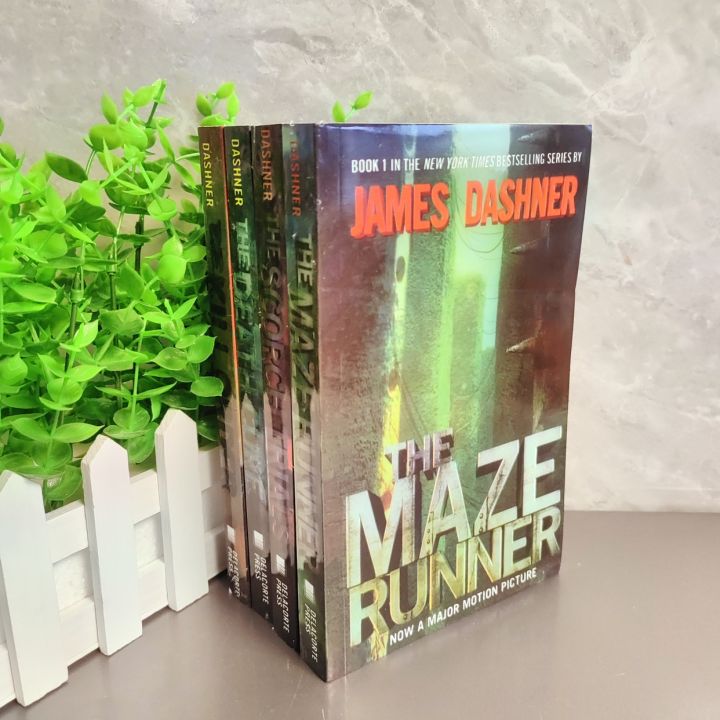 The Maze Runner Series 4 Books Set: The Maze Runner / The Scorch Trials ...