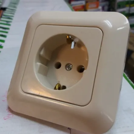 BROCO Gracio Cream Stop Kontak NON CP ( Colokan ) | Lazada Indonesia