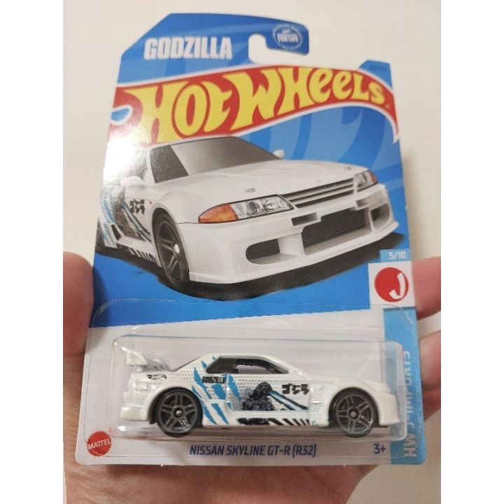 Hot Wheels Nissan Skyline GTR (R32) Godzilla White | Lazada