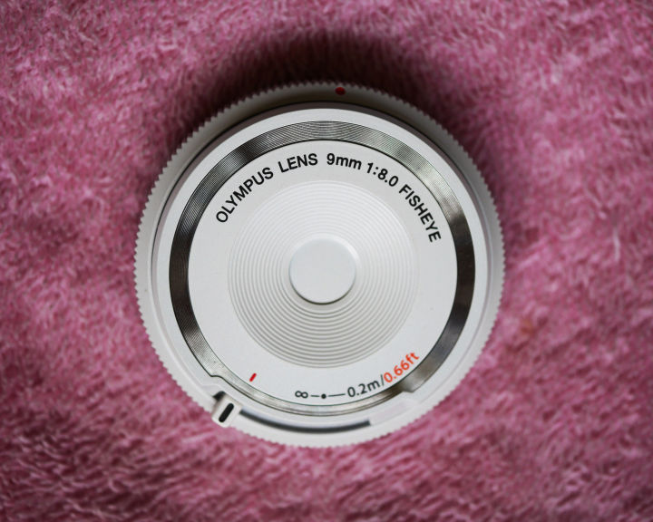 Olympus Fisheye 9mm F8.0 Ultra Slim Lens White, Fish Eye BCL-0980 for ...
