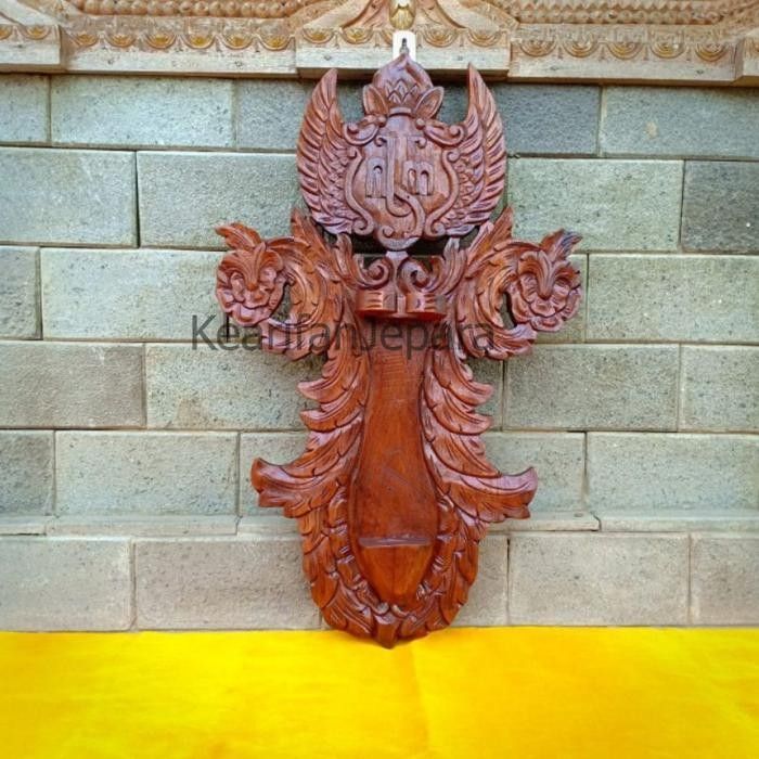 Blawong Tempat Pajangan Pusaka Ukiran Bunga Bentuk Sayap Alusan KJ45464 ...