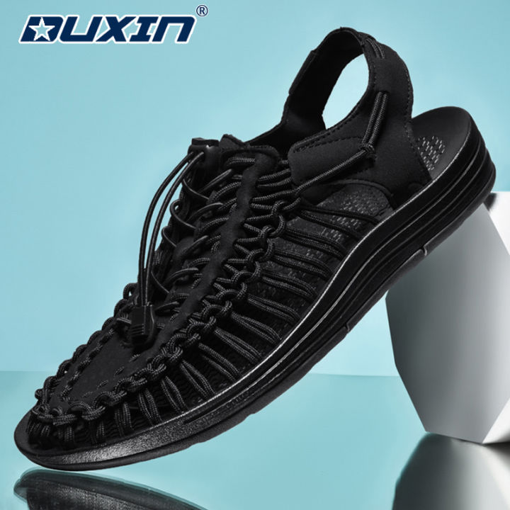 DUXIN จัดส่งที่รวดเร็ว🚀1-3วันมาถึง] 2024ย้อนยุครองเท้าผู้ชายรองเท้าแตะ ...