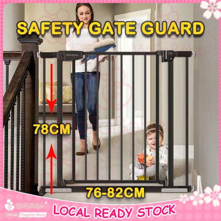 Mafababe Safety Metal Gate Fence Guard For Baby Pet Gate with Wall ...