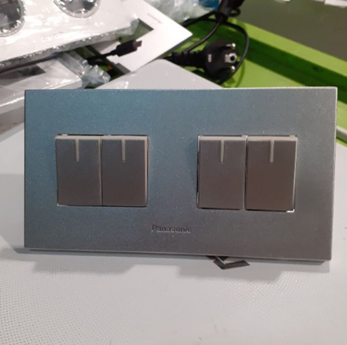 Panasonic STYLE E Silver 4 Gang ( 2 x Saklar Seri ) | Lazada Indonesia