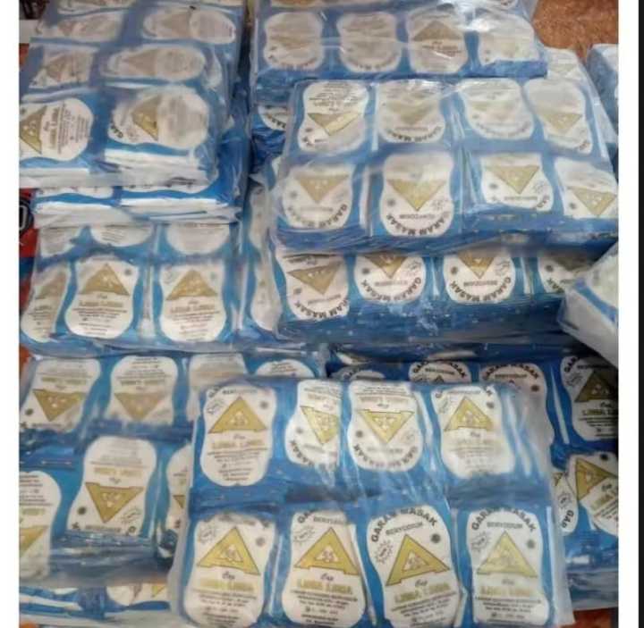 Garam Dapur Cap Segitiga Mas 1 Ball Isi 40 Ukuran 100gram | Lazada ...