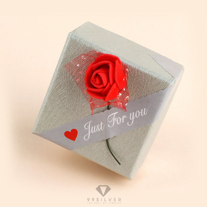 กล่องแหวนสี่เหลี่ยมเทา ประดับด้วยดอกกุหลาบจิ๋ว และ Sticker หวานๆ (BOX25) | Lazada.co.th