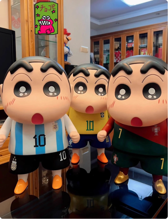 Football Baby Crayon Shin-Chan ฟิกเกอร์13cm cos Lionel Messi Cristiano ...