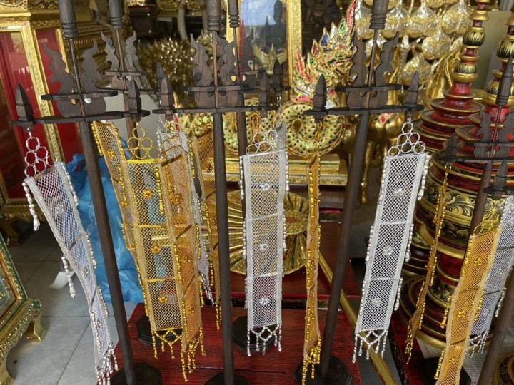 ตุง ตุงเงินตุงทอง สูง12 นิ้ว พร้อม ขาตั้งไม้สัก สไตล์ล้านนา ตกแต่งห้อง ...