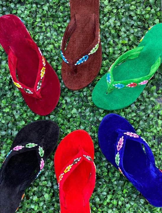 (MAKAPAL) Beaded Alpombra IPIT STYLE Indoor Slippers RANDOM COLORS ONLY ...