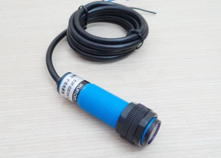 E3F-DS10C4 Infrared Photoelectric Sensor 0-10cm Detection Range Adjust ...