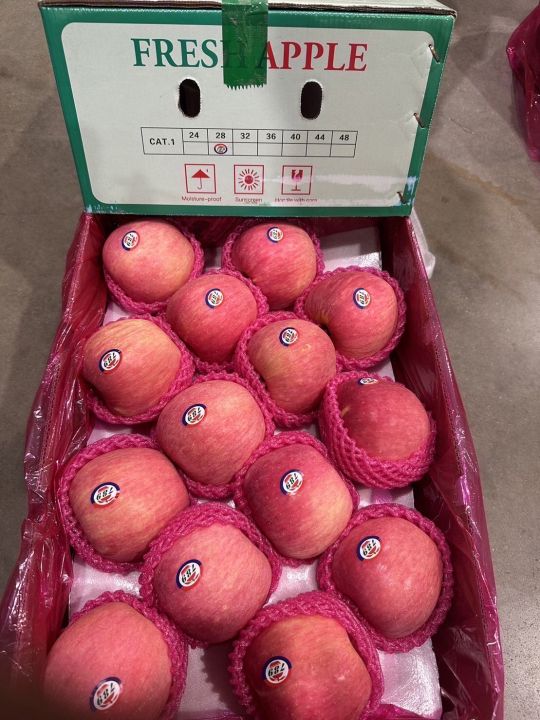 แอปเปิ้ล ฟูจิ Fresh Apples 24, 28, 32 ลูก/ลัง (กล่องเขียว) นำเข้าจากจีน ...