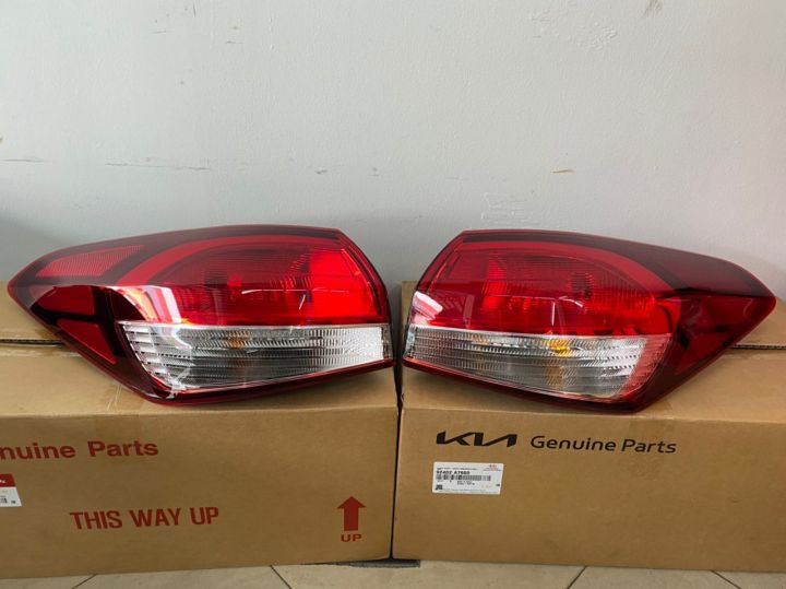 TAIL LAMP (OUTER) LEFT & RIGHT GENUINE PART (ORIGINAL) [LH 92401-A7600 ...