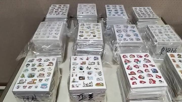 8 pcs/set cartoon Japanese anime Crayon Shin-chan kawaii figure ...