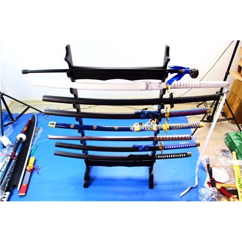 Variety Stand Wall Mount Sword Display Gun Knife Weapon Model Plastic ...