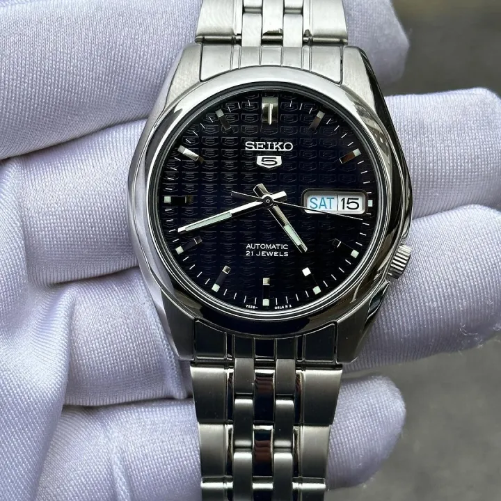 นาฬิกาผู้ชาย Seiko 5 SNK361K1 อัตโนมัติ 21 จิวเวล สายสแตนเลส หน้าปัดดำ ...