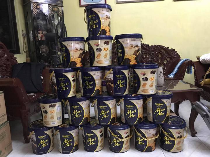 Rebisco Maxi Mix 1.5kg | Lazada PH