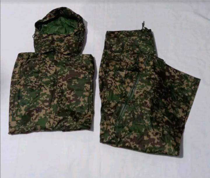 BAJU HUJAN DAN SELUAR SET ASKAR/TENTERA/ATM CELORENG DIGITAL/ARMY SET ...