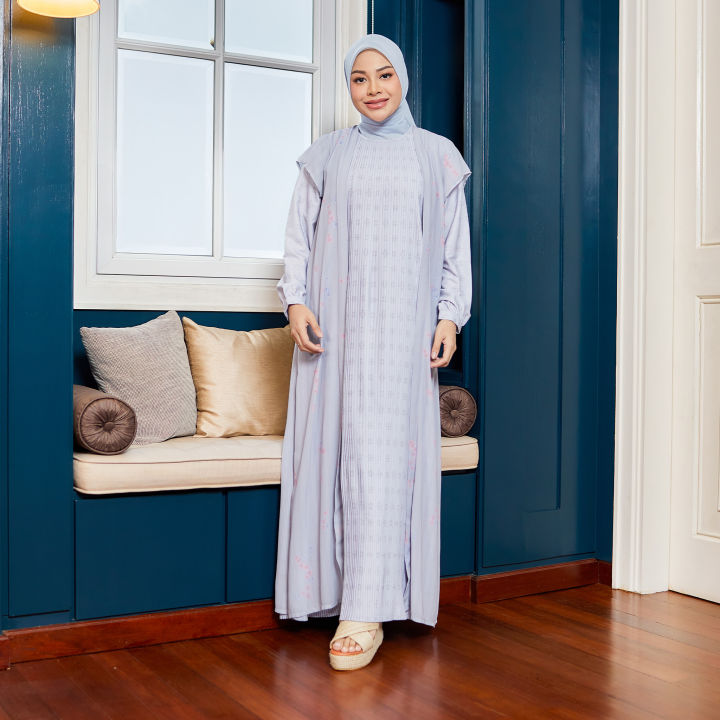 Geela X Aurelie Hermansyah - Syamila Grey Two Set Dress (G.42127 ...