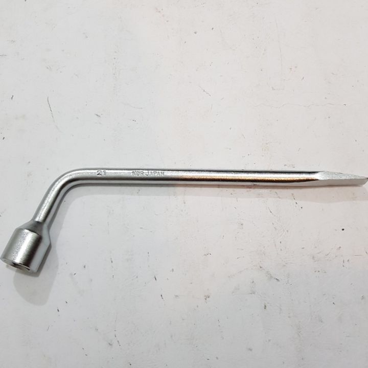 Kunci Roda Ban Mobil Universal 21 Avanza Innova Kijang Rush Agya Xenia ...