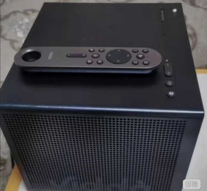 Hisense Vidda c1 tri-color 4K laser projector is idle. | Lazada PH